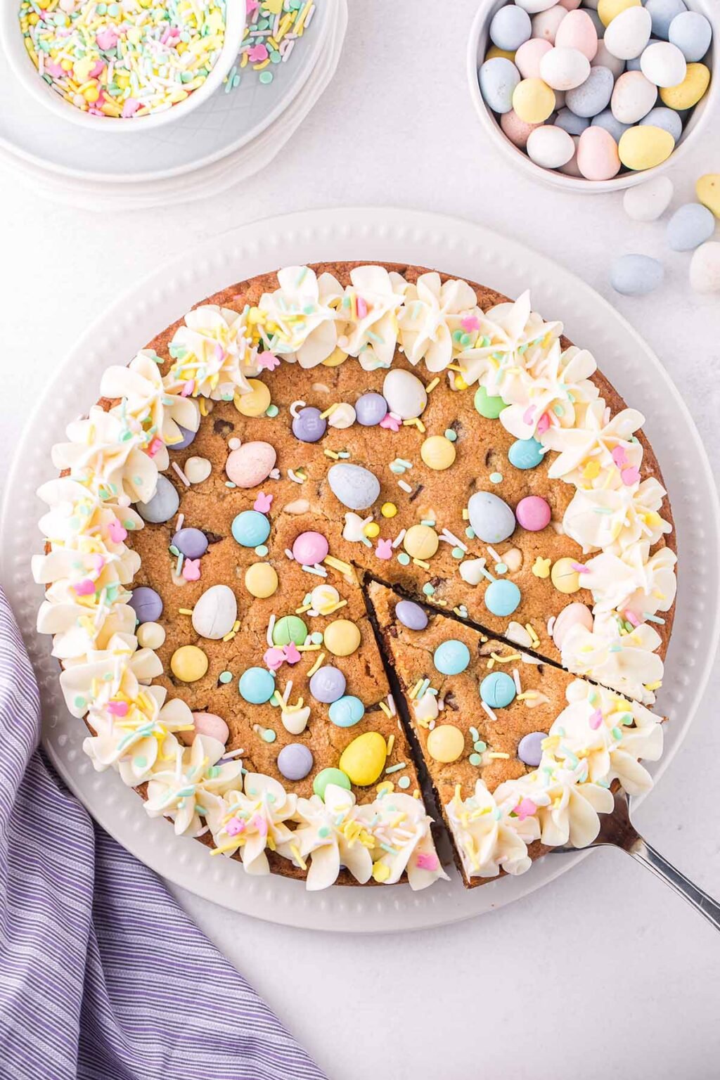 Easy Easter Cookie Cake That’s Perfect for Celebrations, Brunch Tables ...