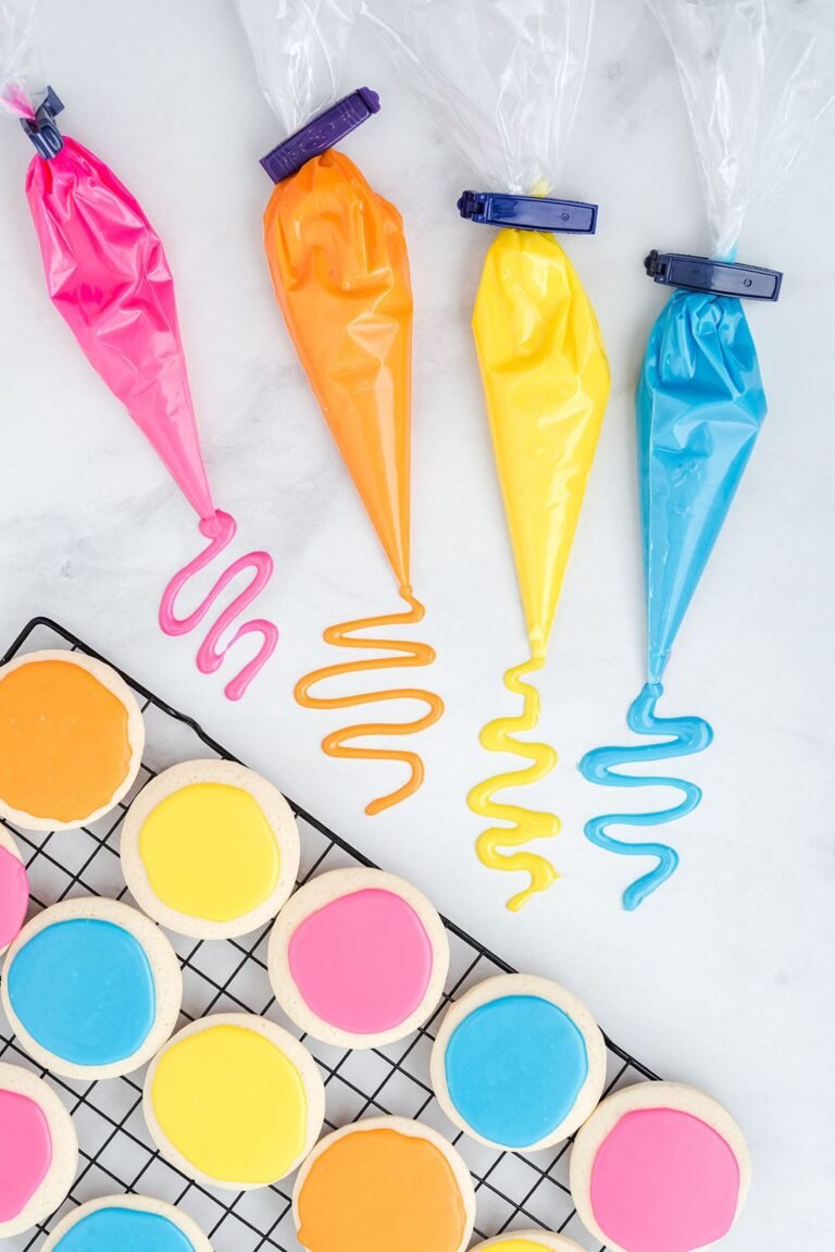 Easy Sugar Cookie Icing That’s Glossy, Sweet, and So Simple to Work ...