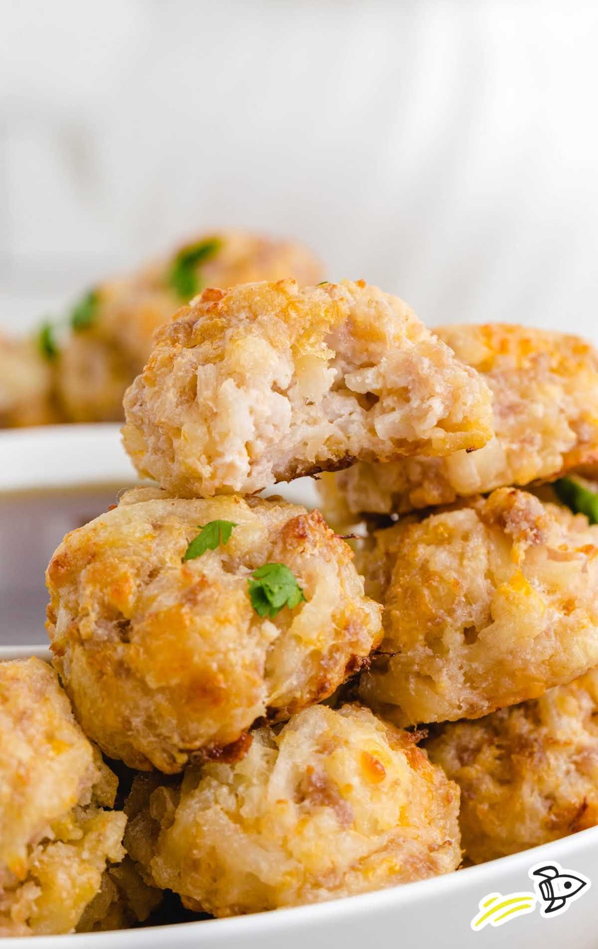 How I Make Bite-Sized, Cheesy Hashbrowns That Disappear Fast ...