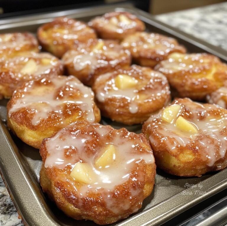 Easy Baked Apple Fritters with Cinnamon and Vanilla Glaze – chefmaniac.com
