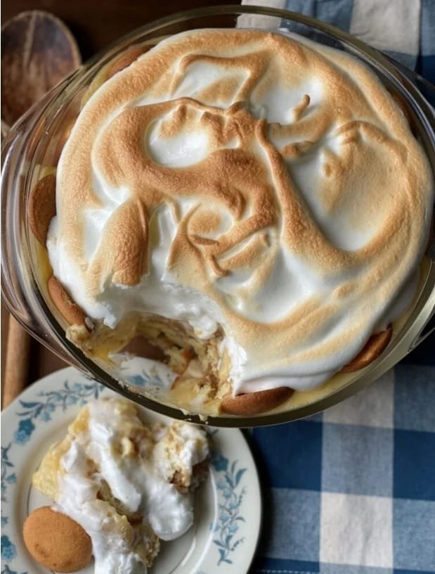 Old-Fashioned Banana Puddin’ with Meringue: Classic Recipe – chefmaniac.com